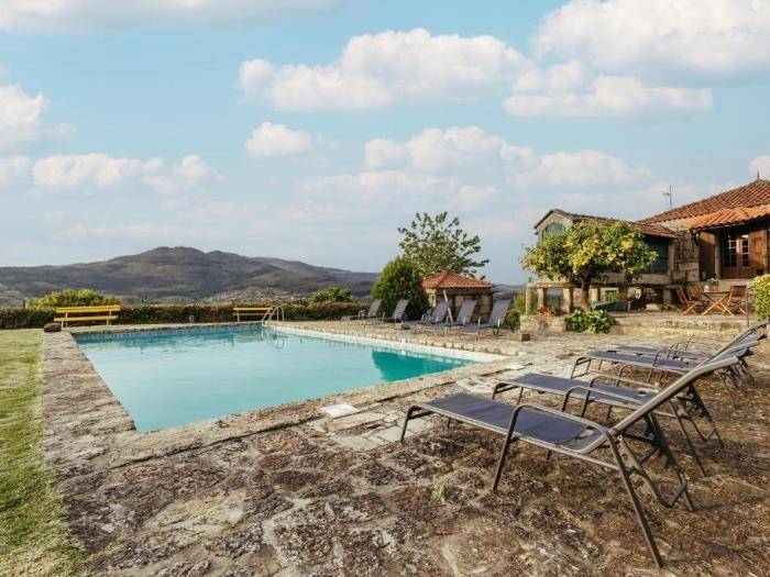 40 M² Apartment ∙ 2 Bedrooms ∙ 4 Guests - Monção