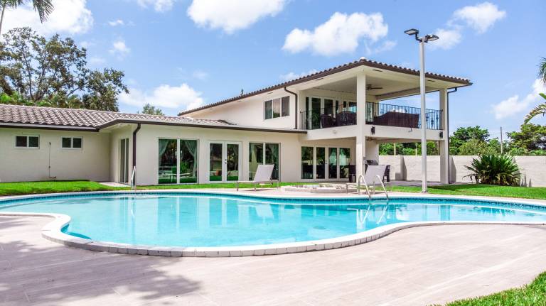Dania Beach Vacation Rentals | HomeToGo
