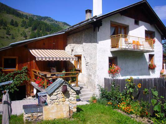 70 M² Ferienwohnung ∙ 2 Schlafzimmer ∙ 4 Gäste - Müstair