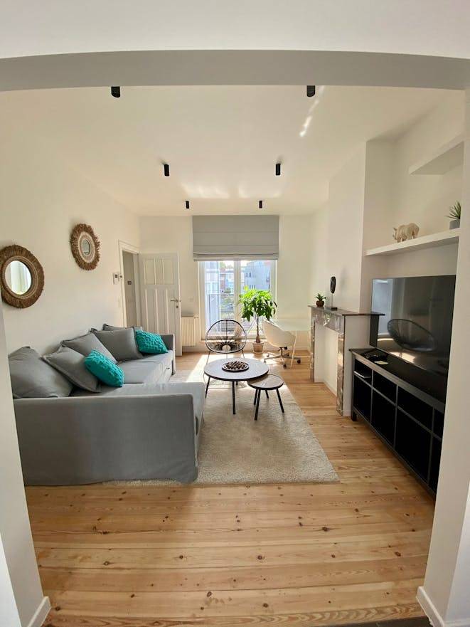 70 M² Appartement ∙ 1 Slaapkamer ∙ 2 Gasten - Brussel