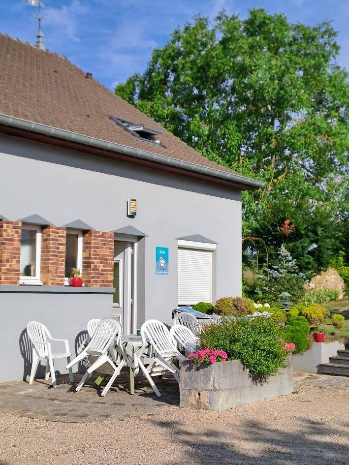 200 M² Gîte ∙ 5 Chambres ∙ 10 Personnes - Marne