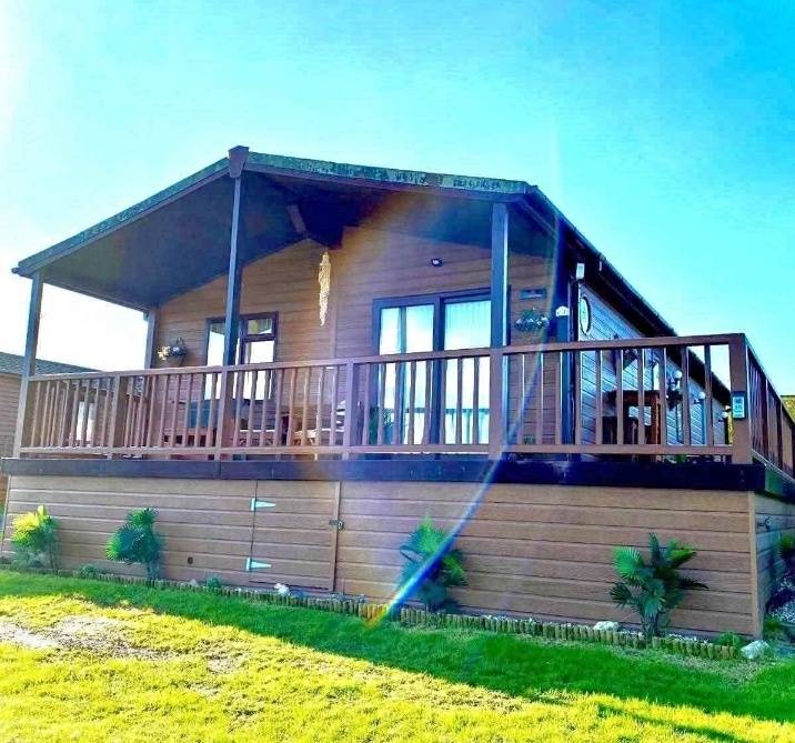 40 M² Chalet ∙ 3 Bedrooms ∙ 6 Guests - Wales