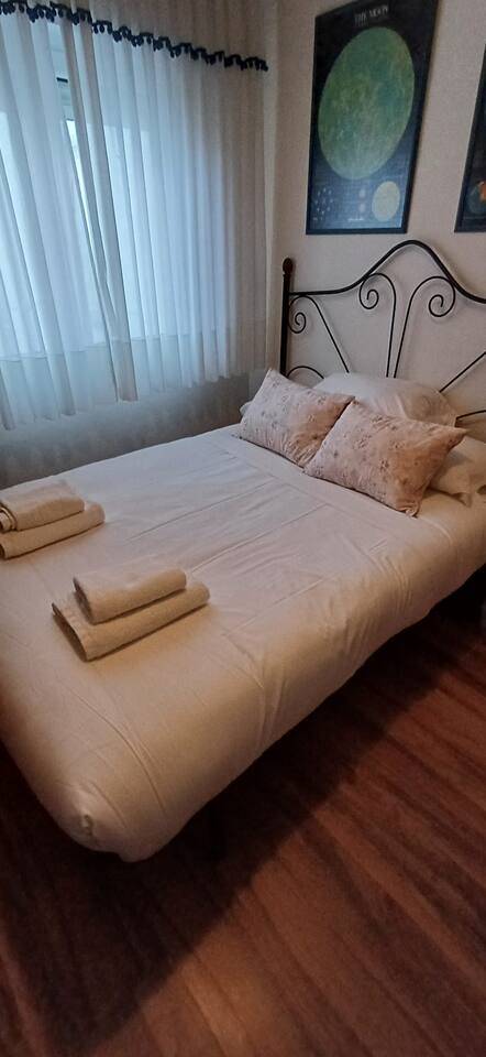 98 M² Apartment ∙ 4 Bedrooms ∙ 8 Guests - Aviles