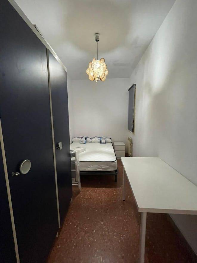 100 M² Private Room ∙ 1 Bedroom ∙ 1 Guest - Rubí