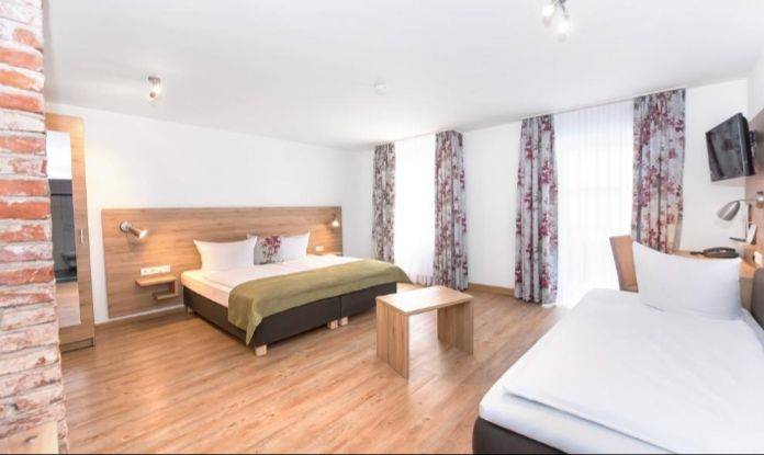 Private Room ∙ 3 Guests - Bamberg