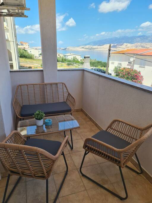 65 M² Apartment ∙ 1 Bedroom ∙ 4 Guests - Karlobag