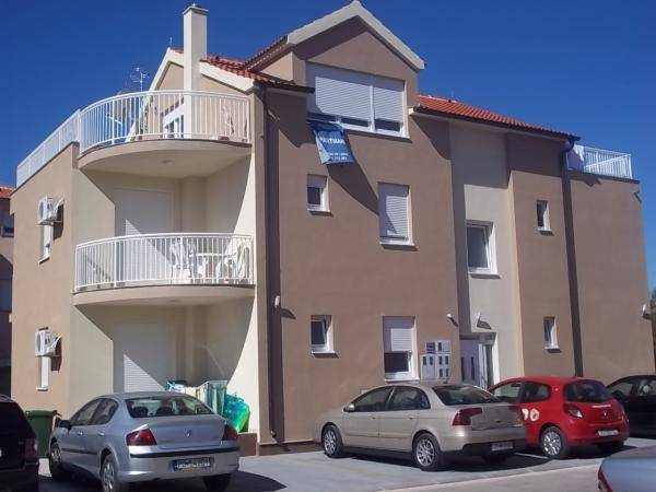 63 M² Ferienwohnung ∙ 3 Schlafzimmer ∙ 7 Gäste - Vodice