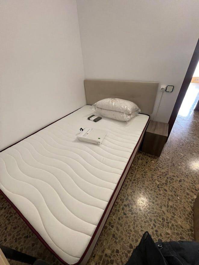 120 M² Private Room ∙ 1 Bedroom ∙ 1 Guest - Barcelona