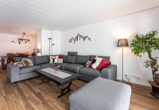 89 M² Ferienwohnung ∙ 3 Schlafzimmer ∙ 6 Gäste - Flims