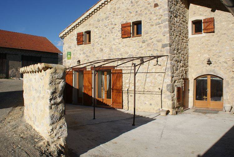 190 M² Gîte ∙ 4 Chambres ∙ 10 Personnes - Veynes