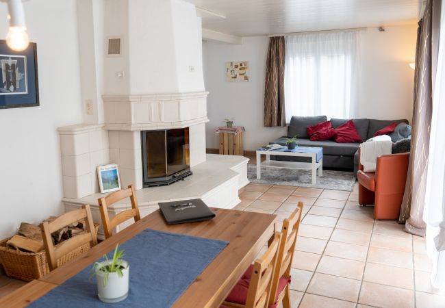 174 M² Ferienhaus ∙ 5 Schlafzimmer ∙ 9 Gäste - Amden