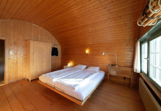 230 M² Ferienhaus ∙ 4 Schlafzimmer ∙ 7 Gäste - Amden