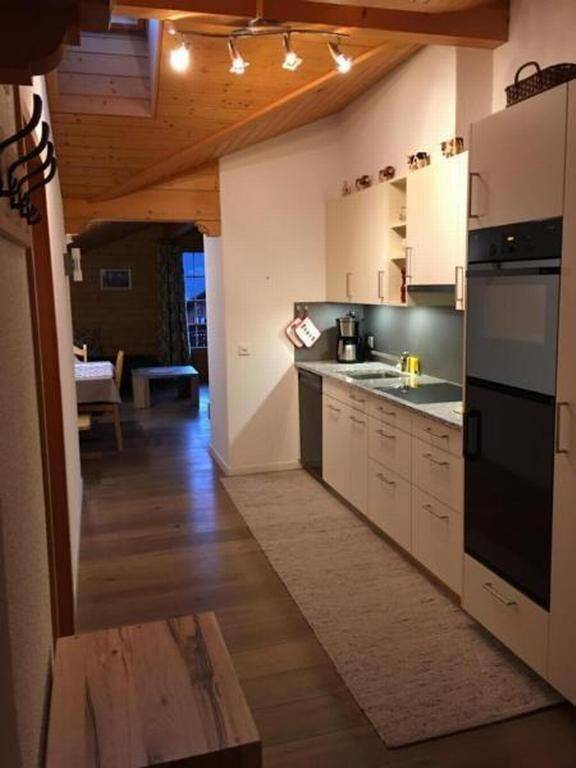 60 M² Ferienwohnung ∙ 2 Schlafzimmer ∙ 4 Gäste - Wengen BE