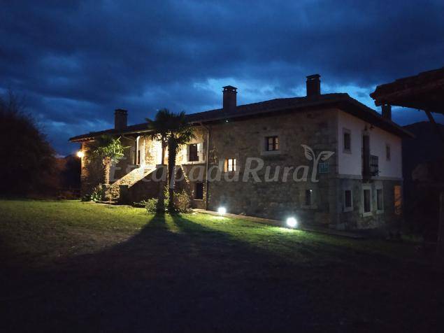 Casa De Campo ∙ 7 Quartos ∙ 3 Hóspedes - Astúrias