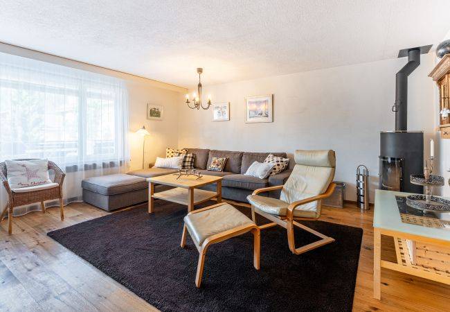 84 M² Ferienwohnung ∙ 2 Schlafzimmer ∙ 4 Gäste - Valendas