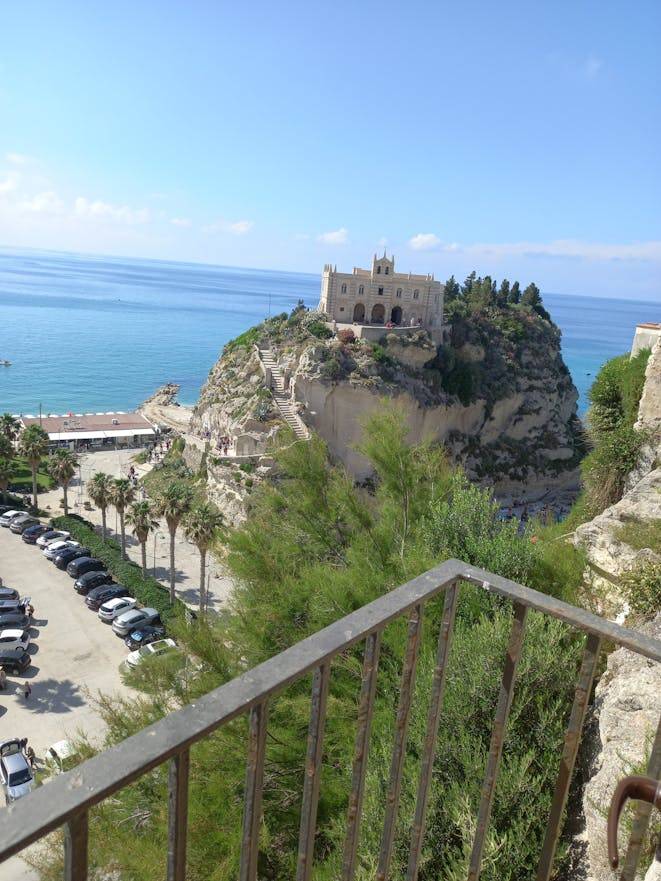 120 M² Apartment ∙ 2 Bedrooms ∙ 6 Guests - Tropea