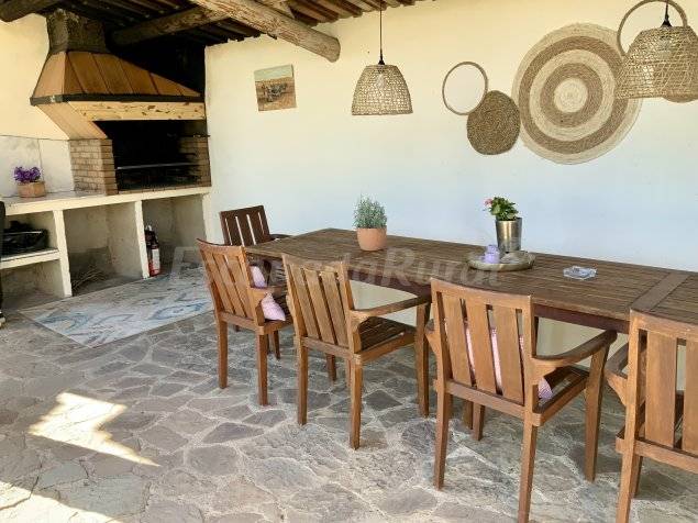 Cottage ∙ 5 Bedrooms ∙ 14 Guests - Vic