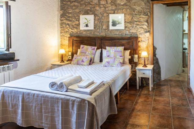 Casa Rural ∙ 17 Habitaciones ∙ 8 Huéspedes - Solsona