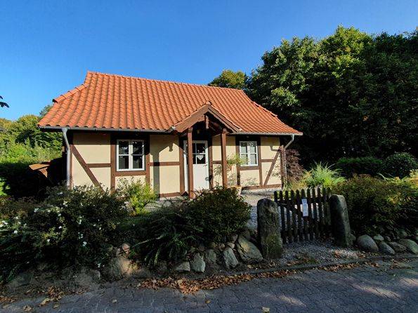 67 M² Ferienhaus ∙ 2 Schlafzimmer ∙ 4 Gäste - Schleswig