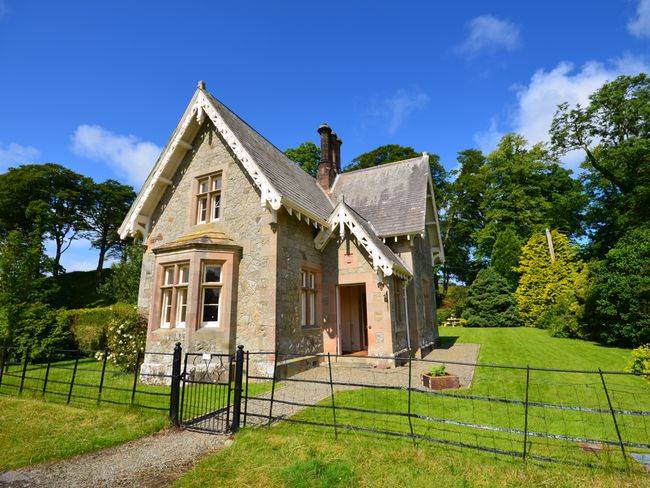 Cottage ∙ 2 Bedrooms ∙ 4 Guests - Loch Awe