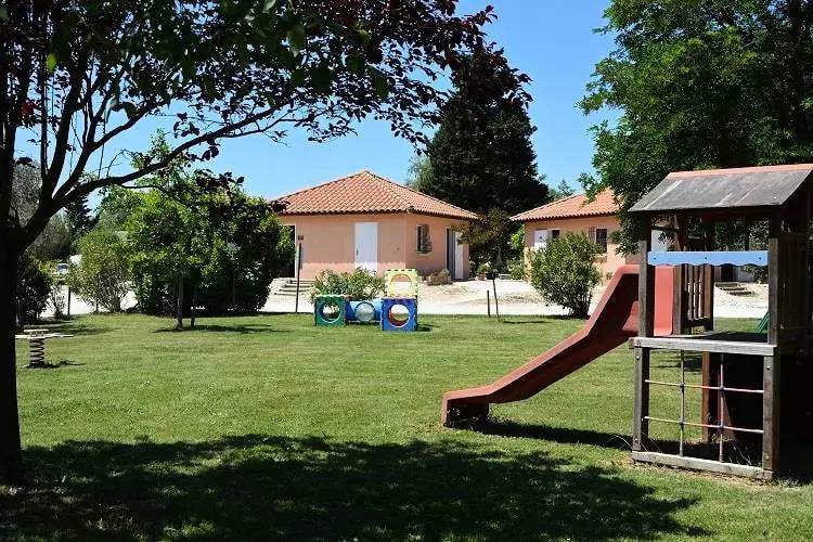 30 M² Caravan ∙ 2 Bedrooms ∙ 4 Guests - Tarascon