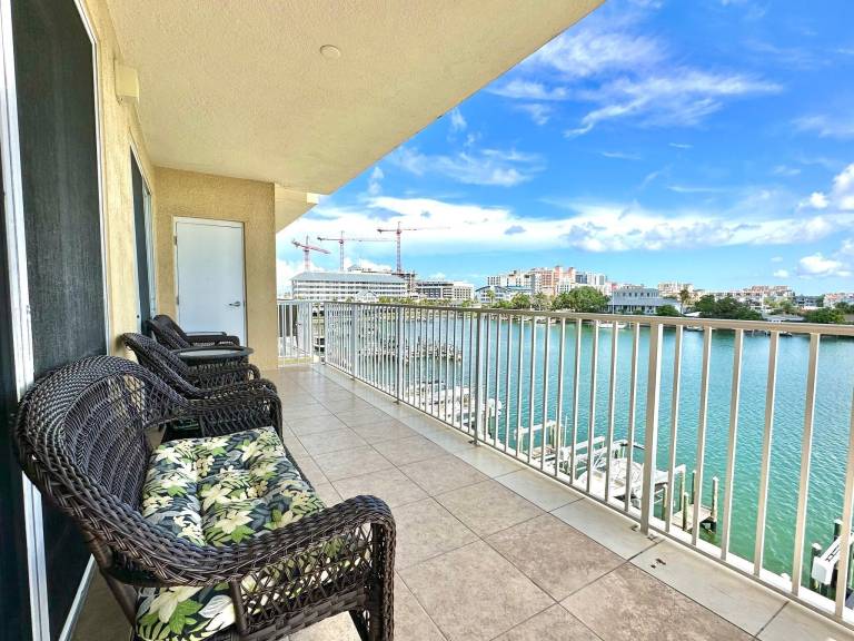 Vacation rentals in Sand Key from $80 | Wimdu