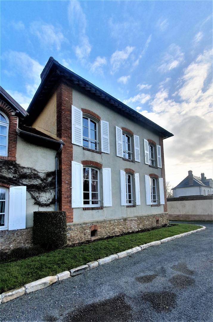 100 M² Gîte ∙ 2 Chambres ∙ 4 Personnes - Coulommiers