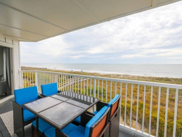 Condo ∙ 3 Bedrooms ∙ 9 Guests - Carolina Beach, NC