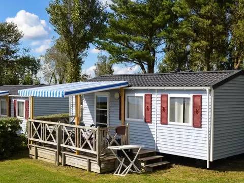 Caravan ∙ 2 Bedrooms ∙ 5 Guests - Plomodiern