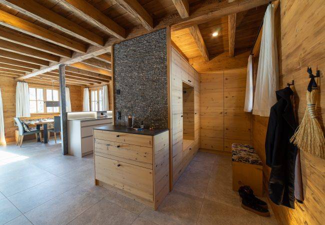 96 M² Ferienhaus ∙ 3 Schlafzimmer ∙ 6 Gäste - Sevelen