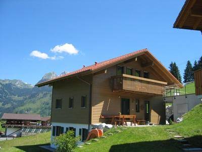 120 M² Appartement ∙ 4 Slaapkamers ∙ 7 Gasten - Zweisimmen