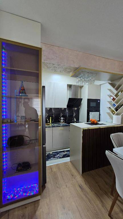 786 M² Apartment ∙ 2 Bedrooms ∙ 4 Guests - Skopje