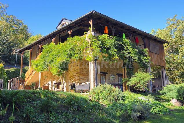 Casa Rural ∙ 5 Habitaciones ∙ 10 Huéspedes - Ponferrada