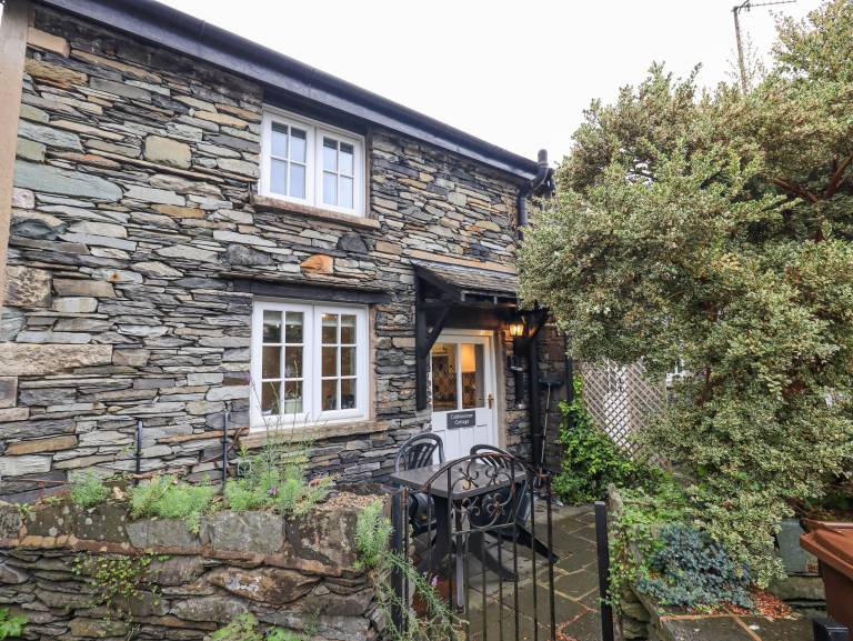 Cobblestone Cottage | HomeToGo
