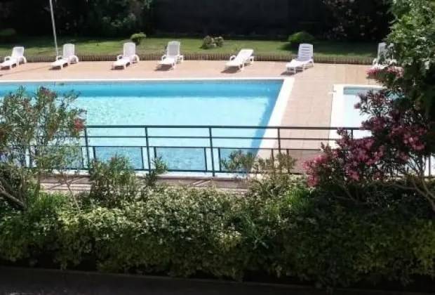 24 M² Pension ∙ 46 Chambres ∙ 3 Personnes - Martigues