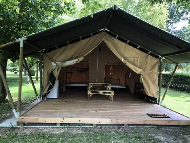 25 M² Caravan ∙ 2 Bedrooms ∙ 5 Guests - Charente