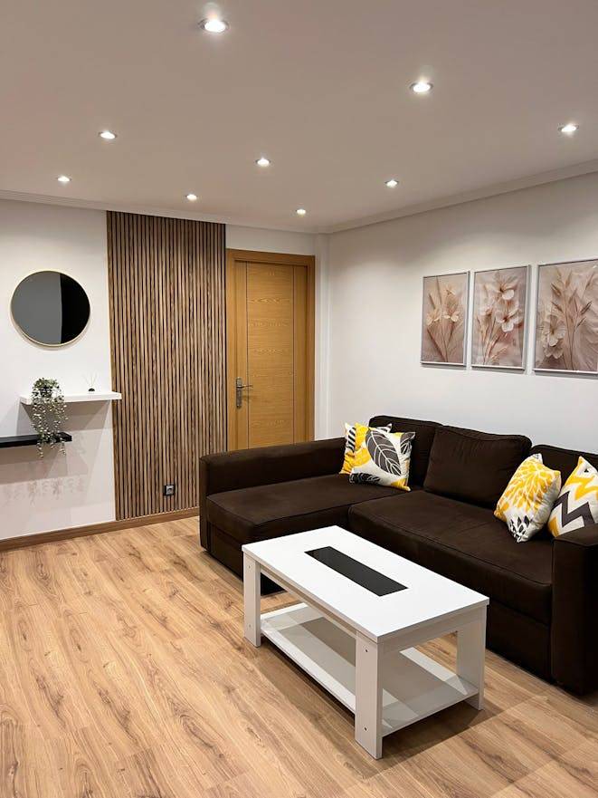 73 M² Apartamento ∙ 3 Habitaciones ∙ 6 Huéspedes - Gijón