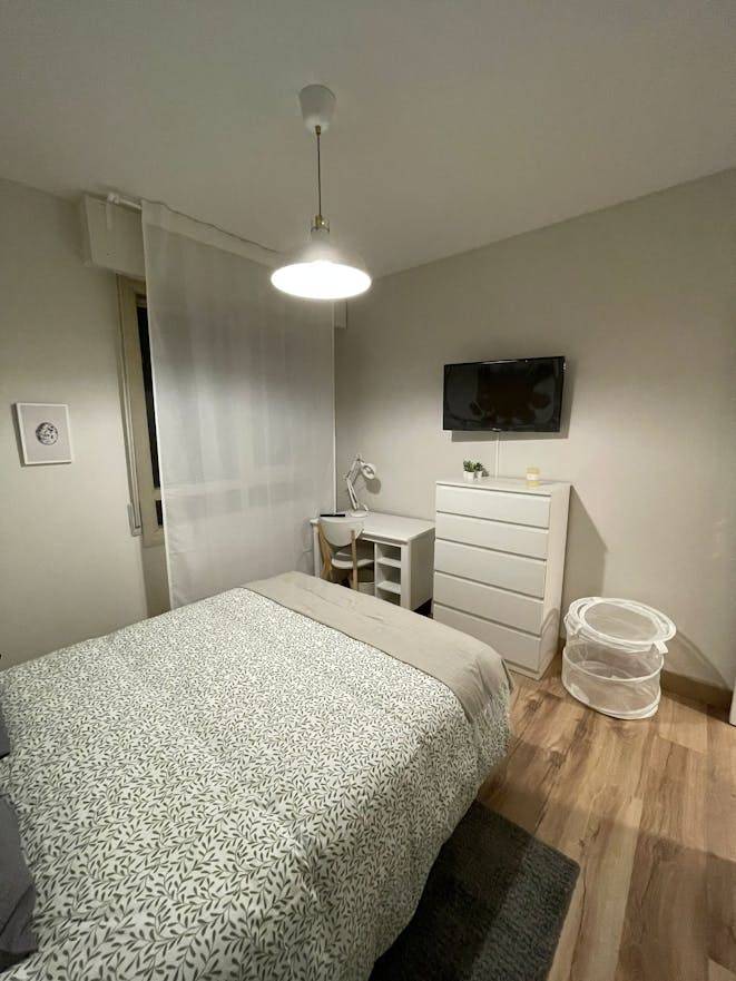 100 M² Habitación Privada ∙ 1 Habitación ∙ 1 Huésped - Bilbao