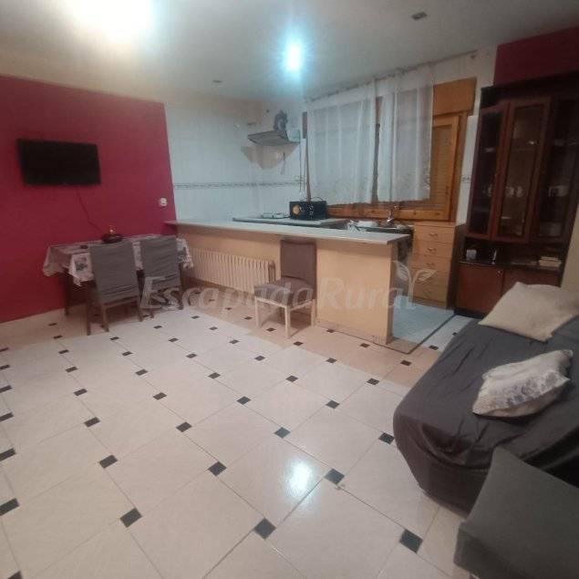 Casa Rural ∙ 17 Habitaciones ∙ 7 Huéspedes - Fuentes de Ebro