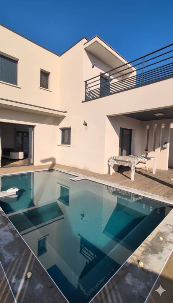 240 M² Villa ∙ 6 Schlafzimmer ∙ 16 Gäste - Valras-Plage