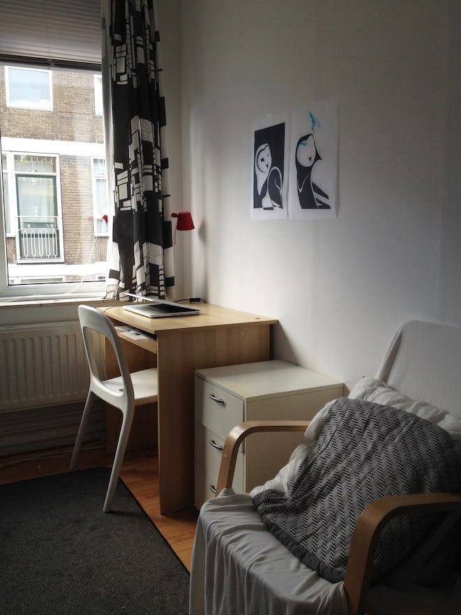70 M² Private Room ∙ 1 Bedroom ∙ 1 Guest - Rotterdam