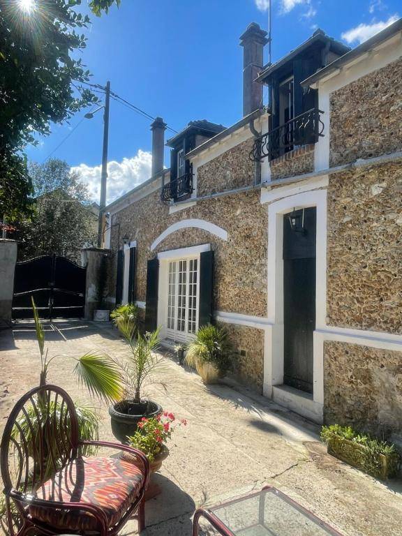70 M² Gîte ∙ 3 Chambres ∙ 6 Personnes - Seine-et-Marne