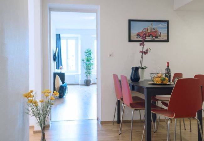 74 M² Apartamento ∙ 1 Habitación ∙ 5 Huéspedes - Lucerna