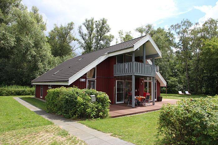 136 M² Ferienhaus ∙ 3 Schlafzimmer ∙ 9 Gäste - Mecklenburgische Seenplatte