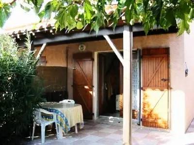 40 M² Ferienhaus ∙ 2 Schlafzimmer ∙ 6 Gäste - Narbonne