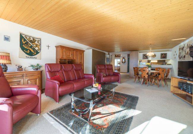 83 M² Ferienwohnung ∙ 2 Schlafzimmer ∙ 6 Gäste - Wildhaus