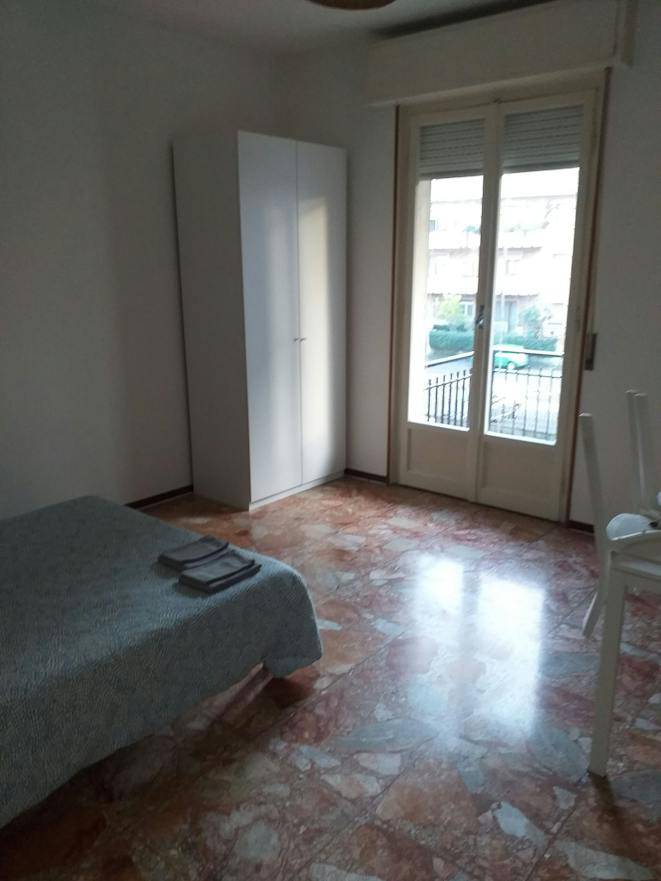 100 M² Privatzimmer ∙ 1 Schlafzimmer ∙ 2 Gäste - Parma
