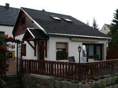 80 M² House ∙ 2 Bedrooms ∙ 4 Guests - Oberwiesenthal
