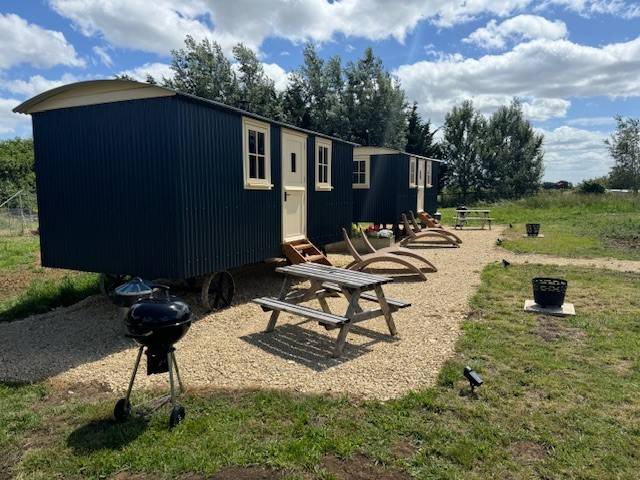 70 M² Cabin ∙ 1 Bedroom ∙ 2 Guests - Warwickshire
