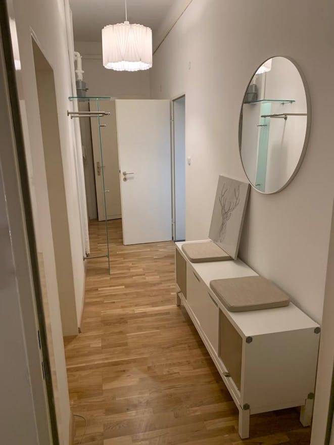 55 M² Private Room ∙ 1 Bedroom ∙ 1 Guest - Frankfurt
